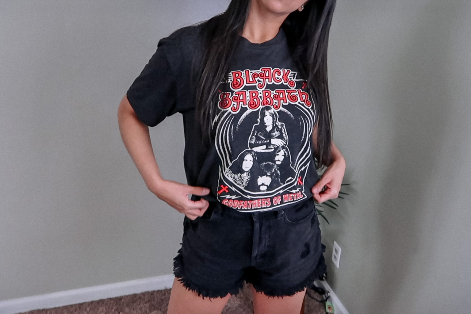 The Ultimate Guide To Band T-Shirt Outfits - Mazciel